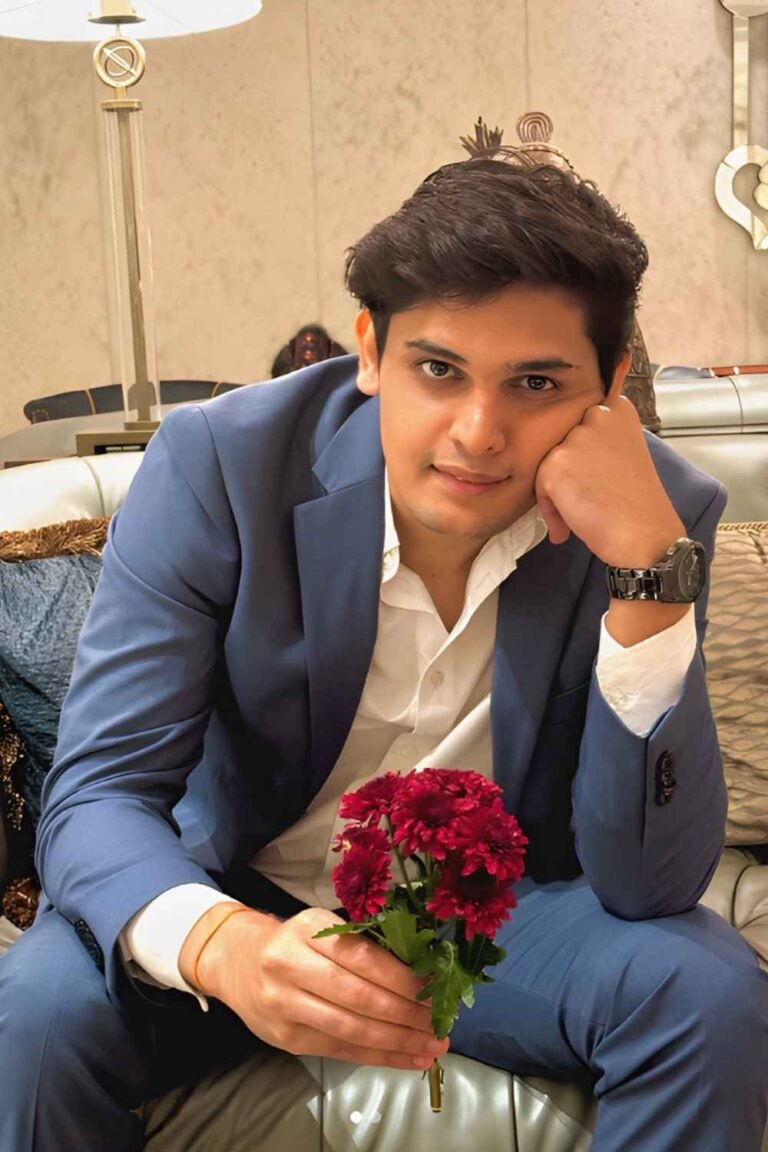 Prashant Kirad Age, Height, Family, Wife, Net Worth & More ...